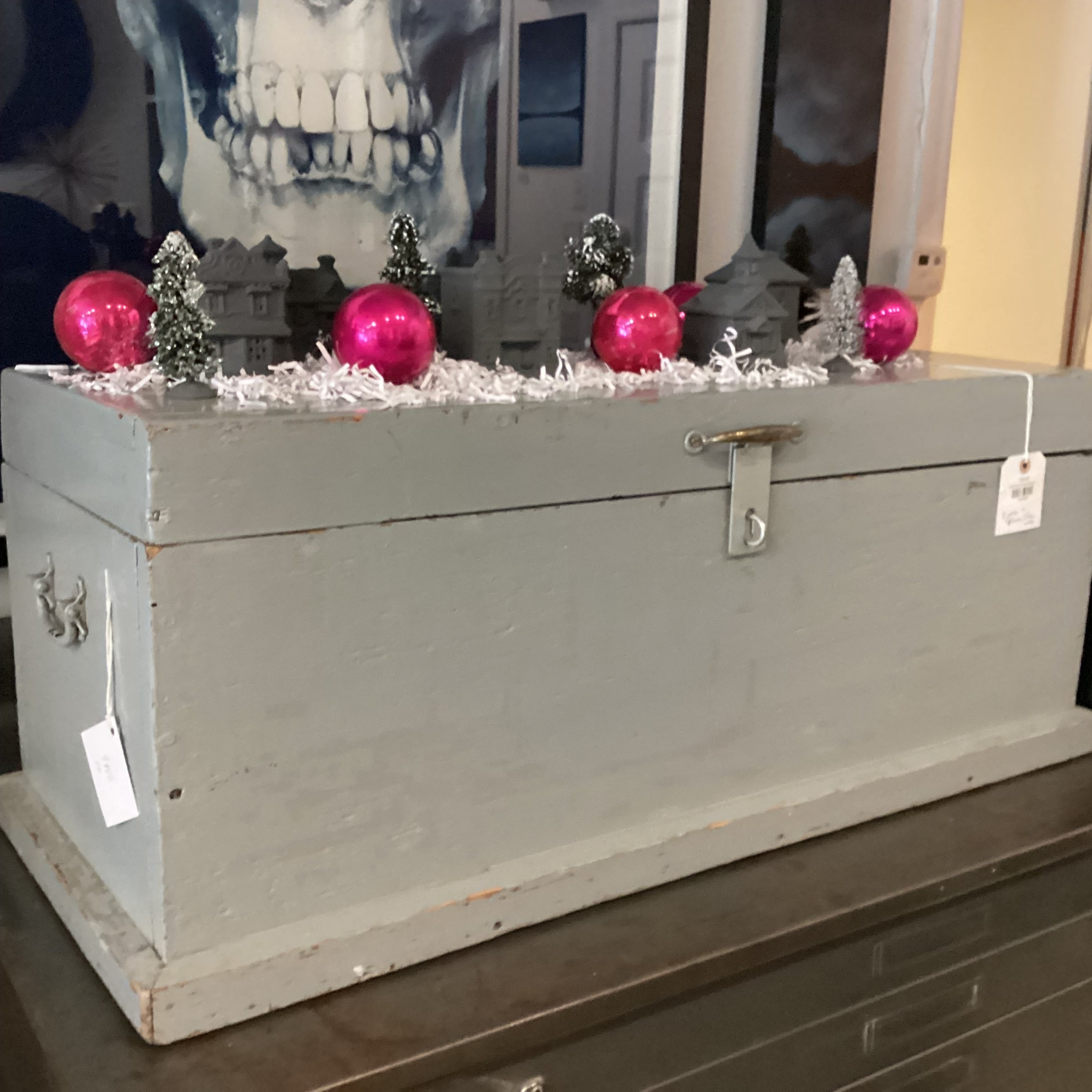 Large & Vintage Grey Toolbox – findfurnish